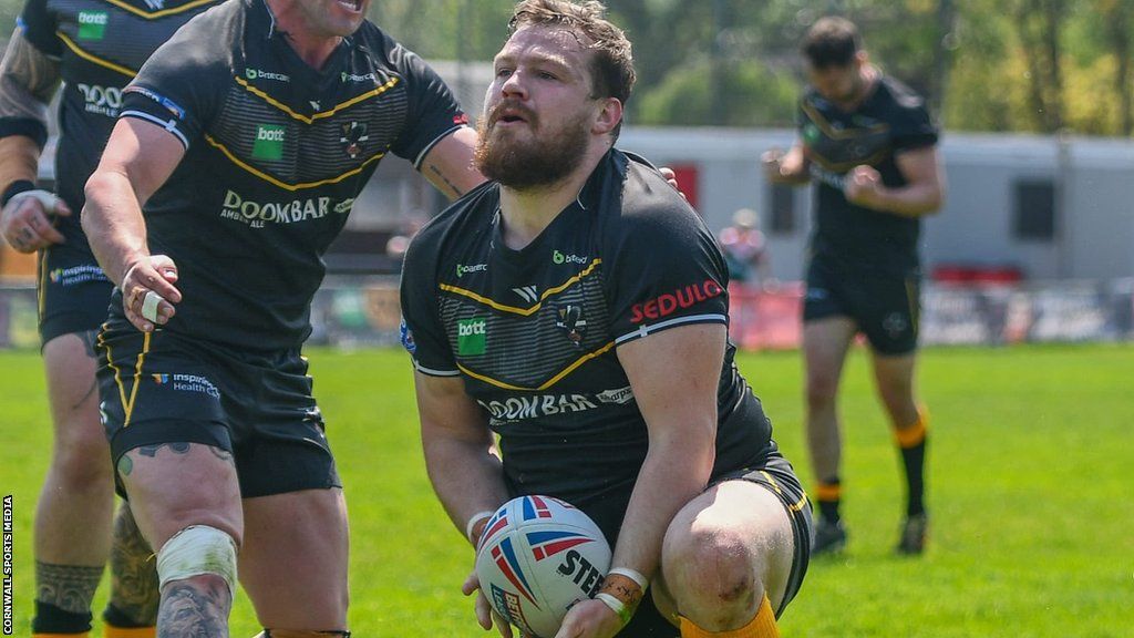 Cornwall hope to strengthen after 54-10 Hunslet loss - BBC Sport