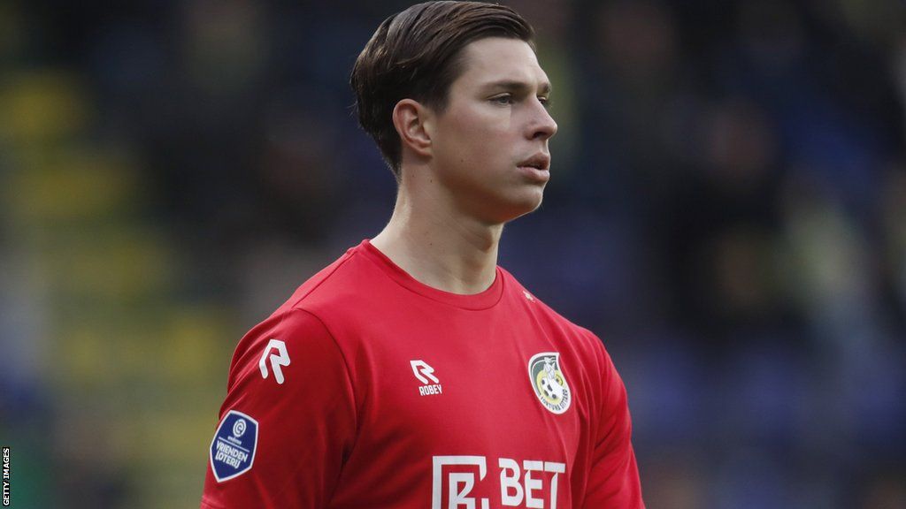 Ivor Pandur: Hull City sign Croatian goalkeeper from Fortuna Sittard ...