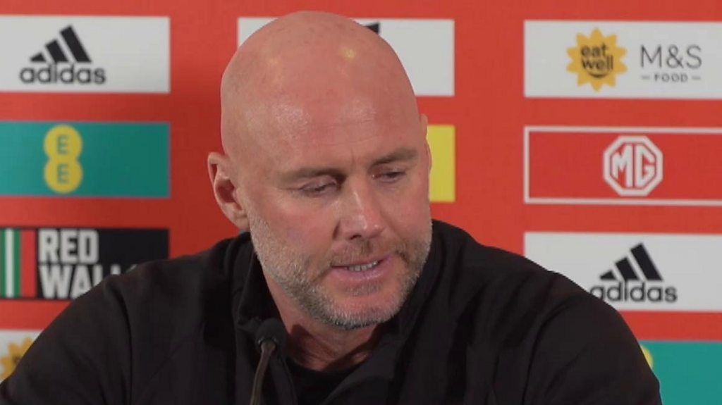 Robert Page: Wales boss cool on questions over his future - BBC Sport