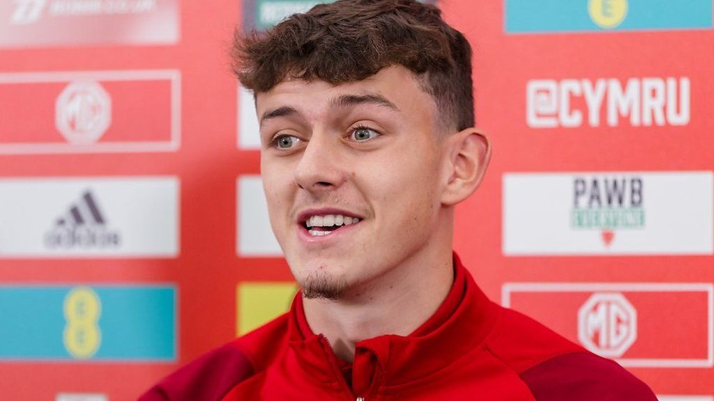 Owen Beck: Wales youngster inspired by great uncle Ian Rush - BBC Sport