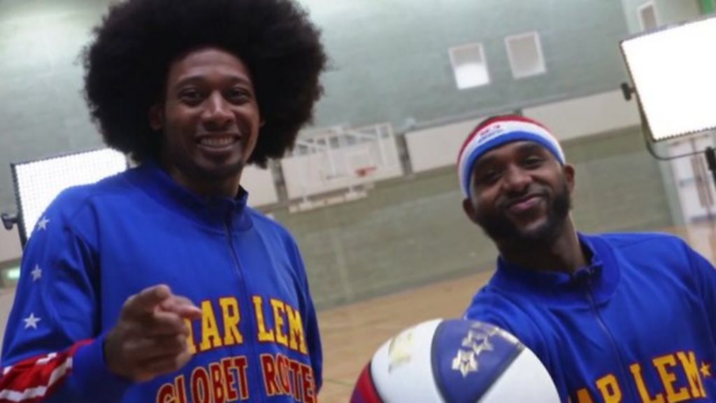 Top tricks from Harlem Globetrotters Moose and Dizzy - BBC Newsround