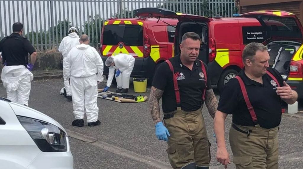 Third murder arrest over Wolverhampton house fire deaths - BBC News