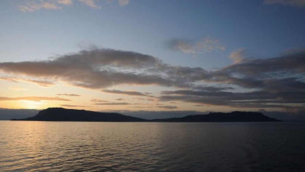 Keith Schellenberg air bàsachadh - Naidheachdan a' BhBC