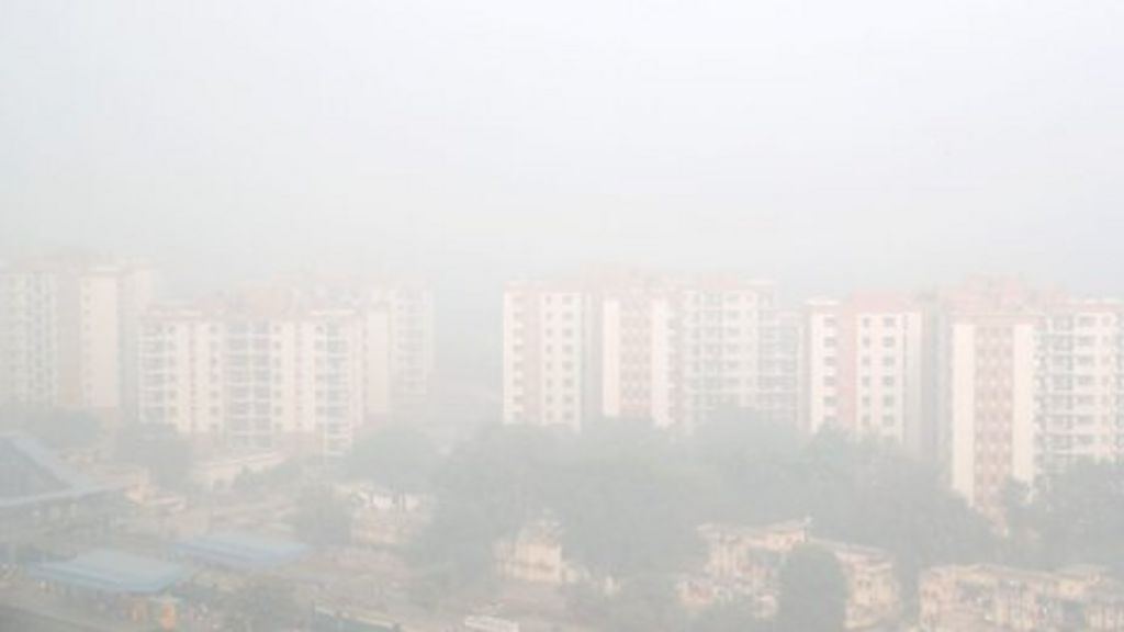 Severe smog chokes Delhi - BBC Weather