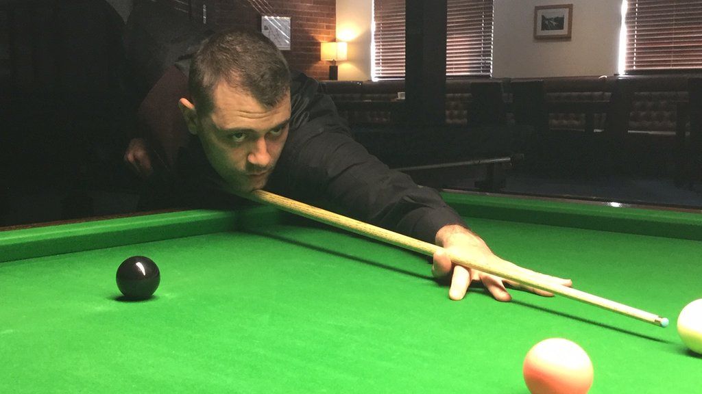 Mitchell Mann: Midlander wins back place on World Snooker Tour - BBC Sport
