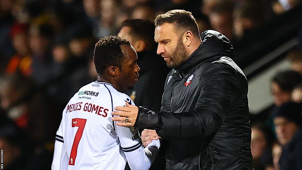 Ian Evatt: Bolton boss has red card overturned amid Mendes Gomes blow ...