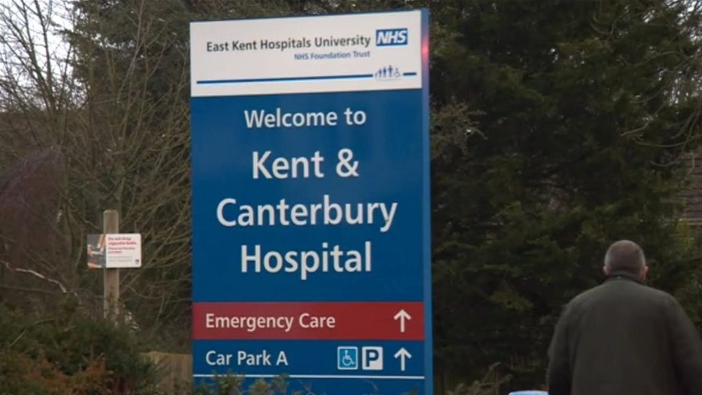 Fears of locum shortage amid IR35 tax row - BBC News