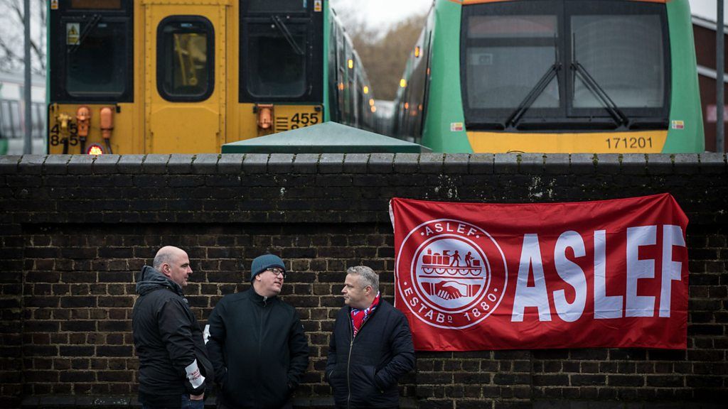Aslef reaches deal with Southern to avert strikes - BBC News