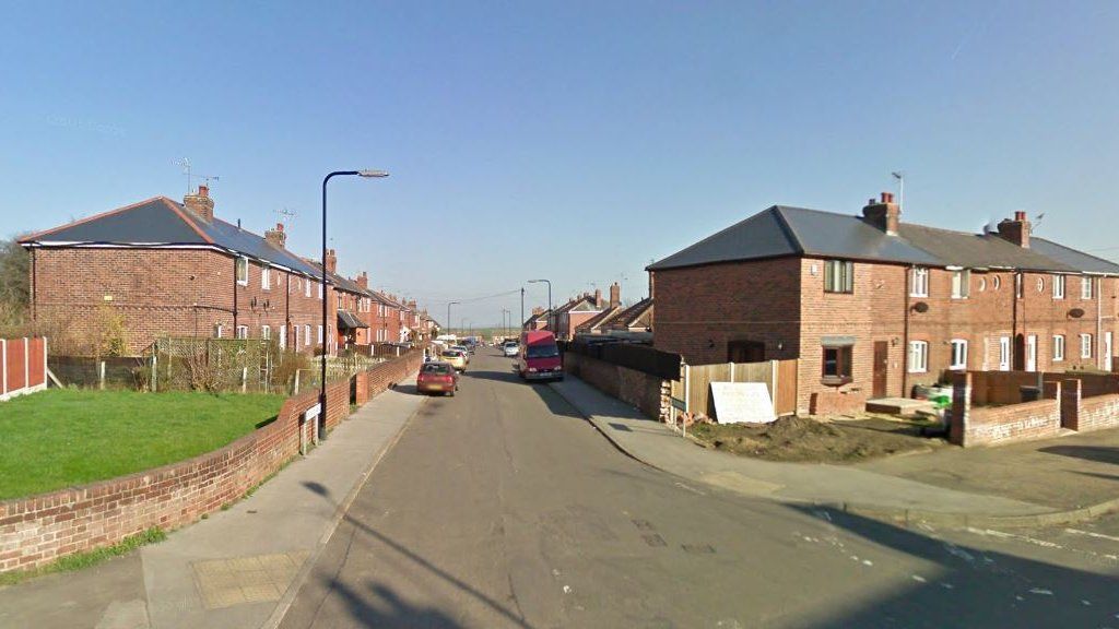 Rotherham murder inquiry: Police make two further arrests - BBC News