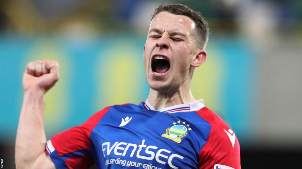 Glentoran v Linfield: How Linfield have made slightly understated ...