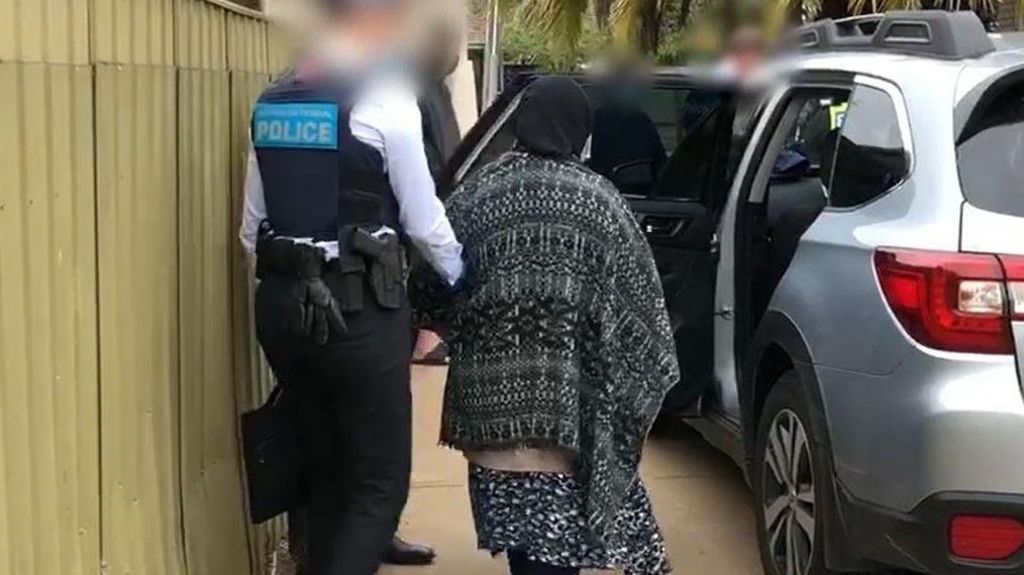 Mum jailed for forcing daughter into fatal marriage in Australia - BBC News