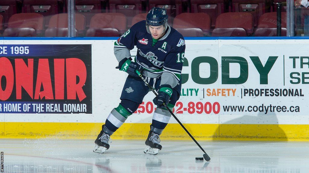 Donovan Neuls: Giants sign Canadian centreman for rest of season - BBC ...