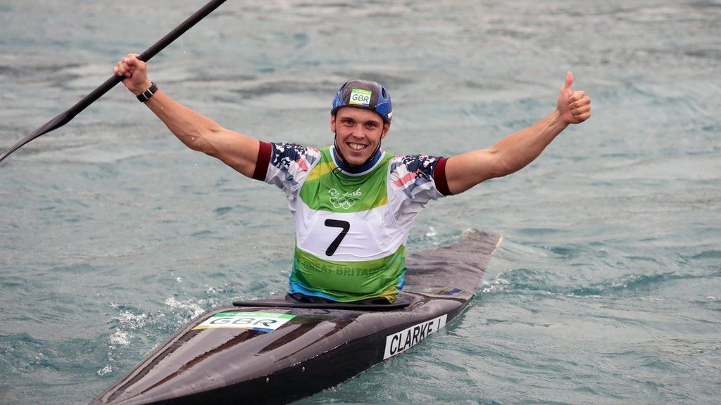 Joe Clarke wins kayak slalom gold - BBC Newsround