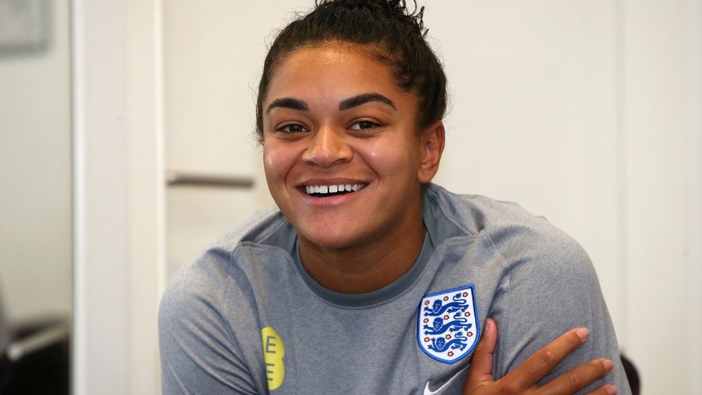 Warwick's Jess Carter reflects on 'incredible' Euros win - BBC News