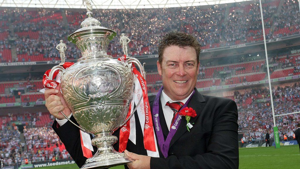 Daniel Anderson: Former St Helens coach left paralysed after surfing ...