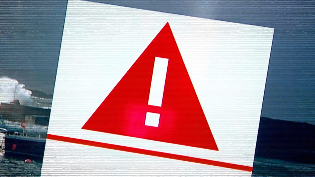 Weather warnings for ice and wintry showers - BBC News