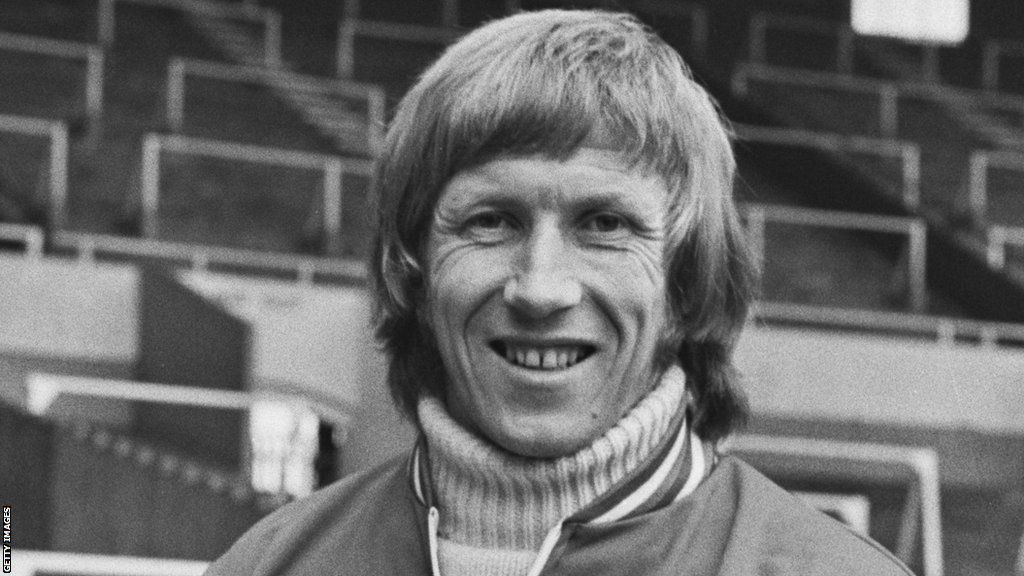 Sports Personality 2021: Remembering the stars we have lost - BBC Sport