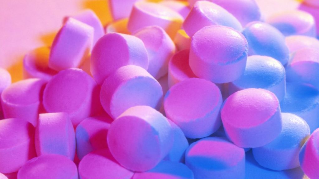 Arrests over 'ecstasy pills' sickness in Preston - BBC News