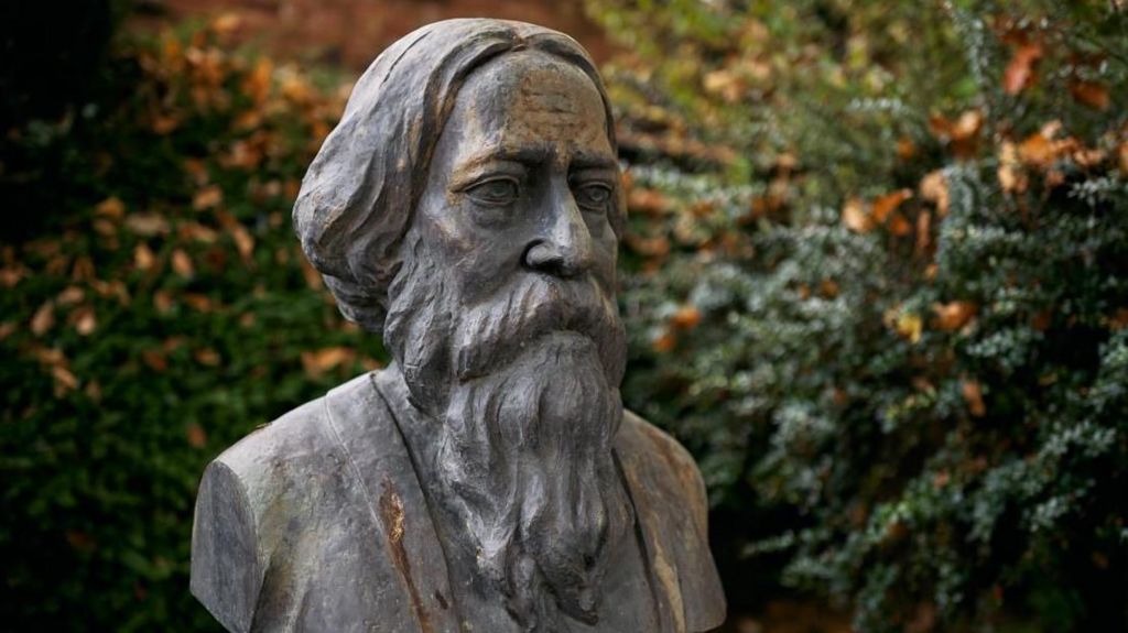 Shakespeare's Birthplace to celebrate legacy of renowned poet - BBC News