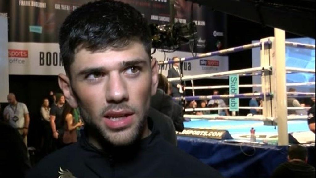 Joe Cordina: Home territory lifts pressure on Cardiff boxer - BBC Sport