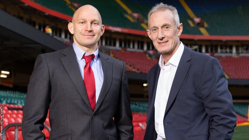 Robert Howley: 'Proud' Welshman completes long road back to Wales ...