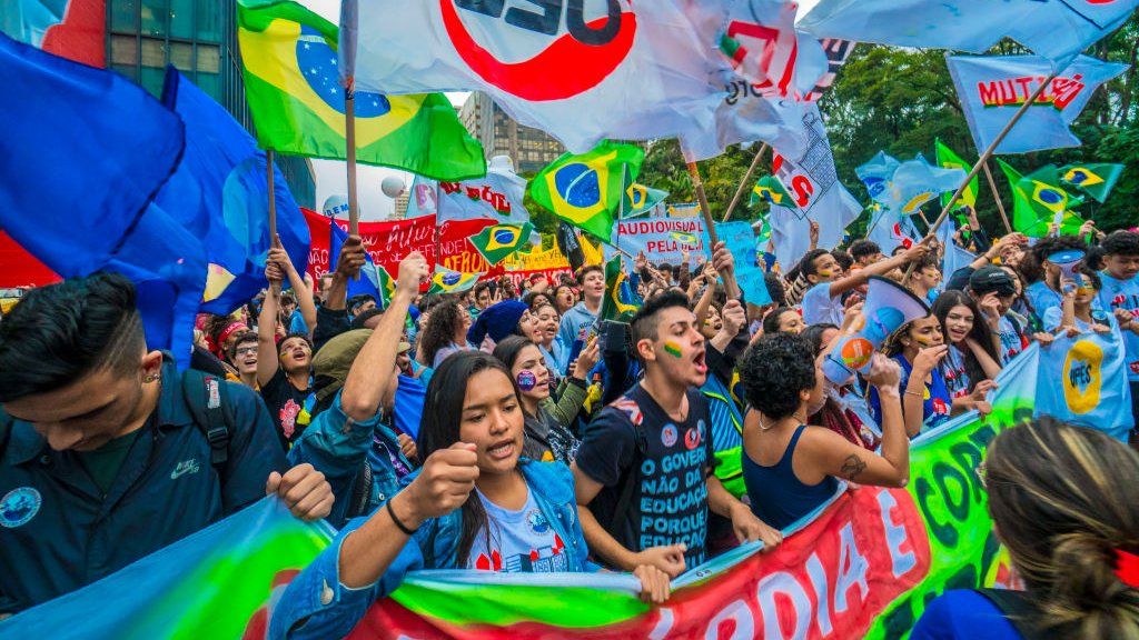 Amazon fires: Brazil's army tackles thousands of rainforest fires - BBC ...