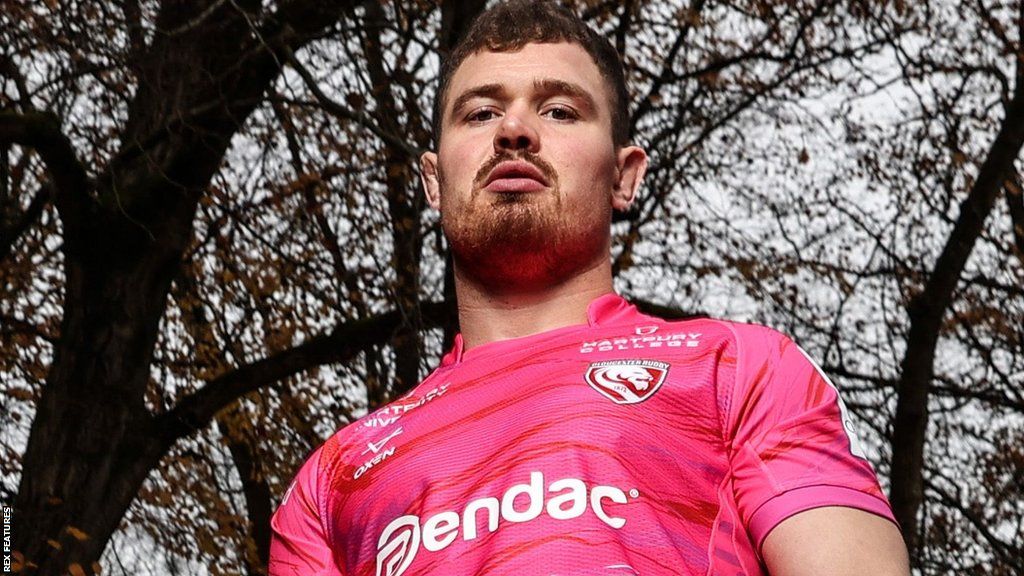 Alex Craig: Scarlets sign Scotland lock from Gloucester - BBC Sport