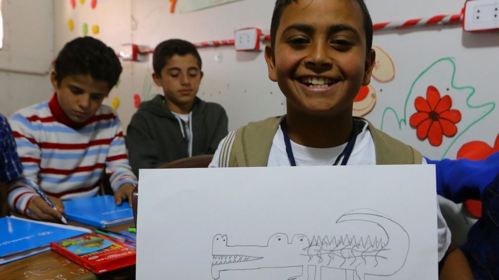 Tracy Beaker illustrator helping young Syrian refugees - BBC Newsround