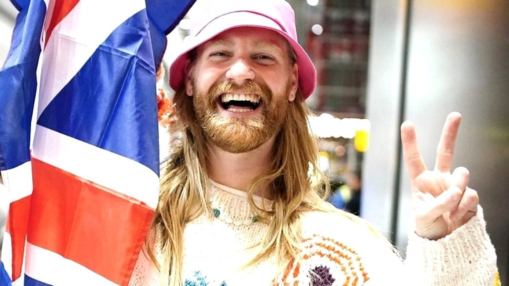 Sam Ryder: Eurovision is like the best summer camp ever! - BBC Newsround