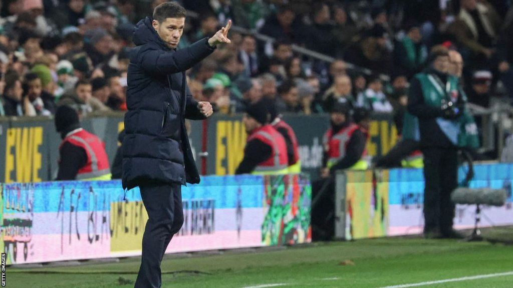 Bayer Leverkusen equal Bundesliga record to go back above Bayern Munich ...