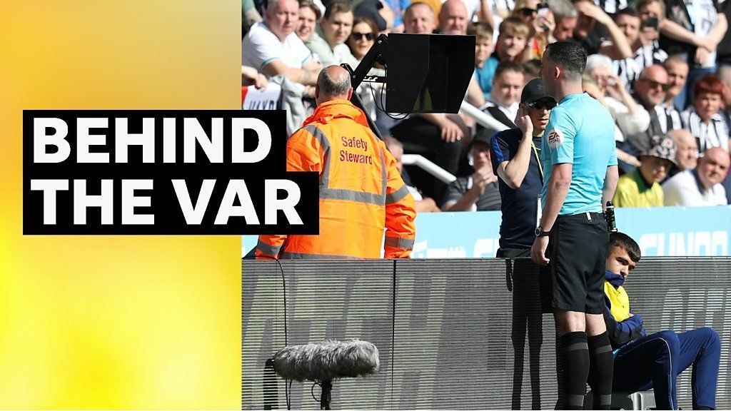 VAR: Listen to how referees make decisions - BBC Sport