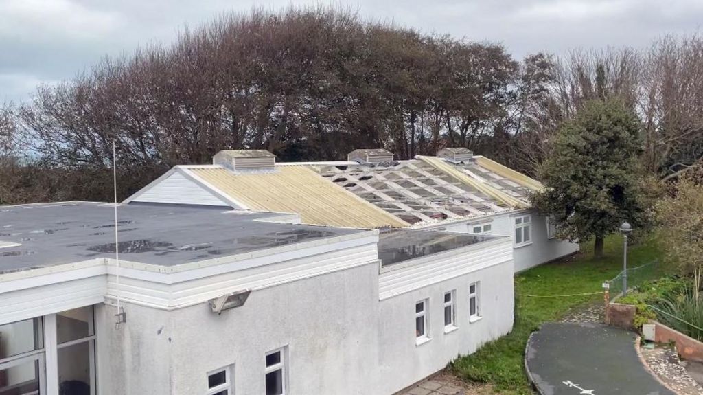 Guernsey primary school pool found vandalised after Storm Ciaràn - BBC News