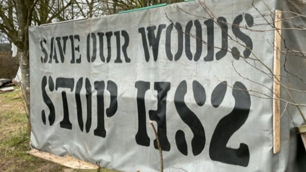 Swynnerton HS2 protesters emerge after 47 days underground - BBC News