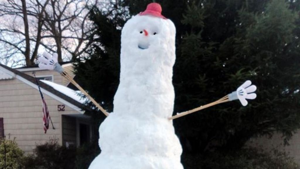 Do you want to help build a snowman? - BBC Newsround