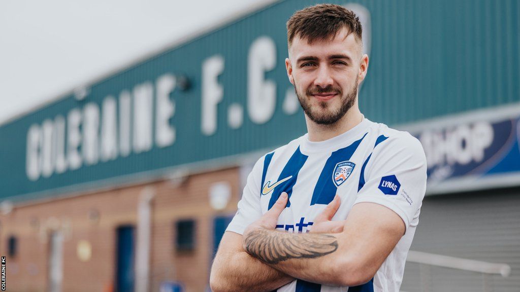 Jack Scott: Ex-Linfield player signs two-and-a-half year contract with Coleraine - BBC Sport