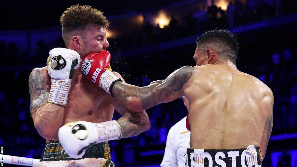 Steve Bunce column: Night of 'mayhem and anarchy' leaves no winners for ...