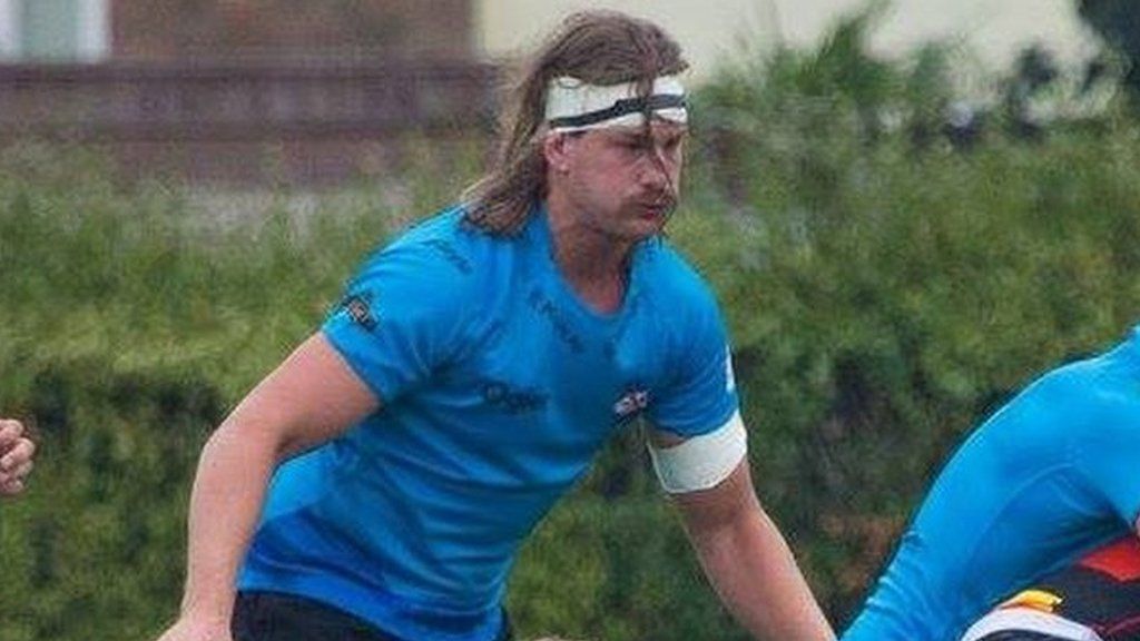 Adam Batt: Jersey Reds sign former Doncaster forward - BBC Sport