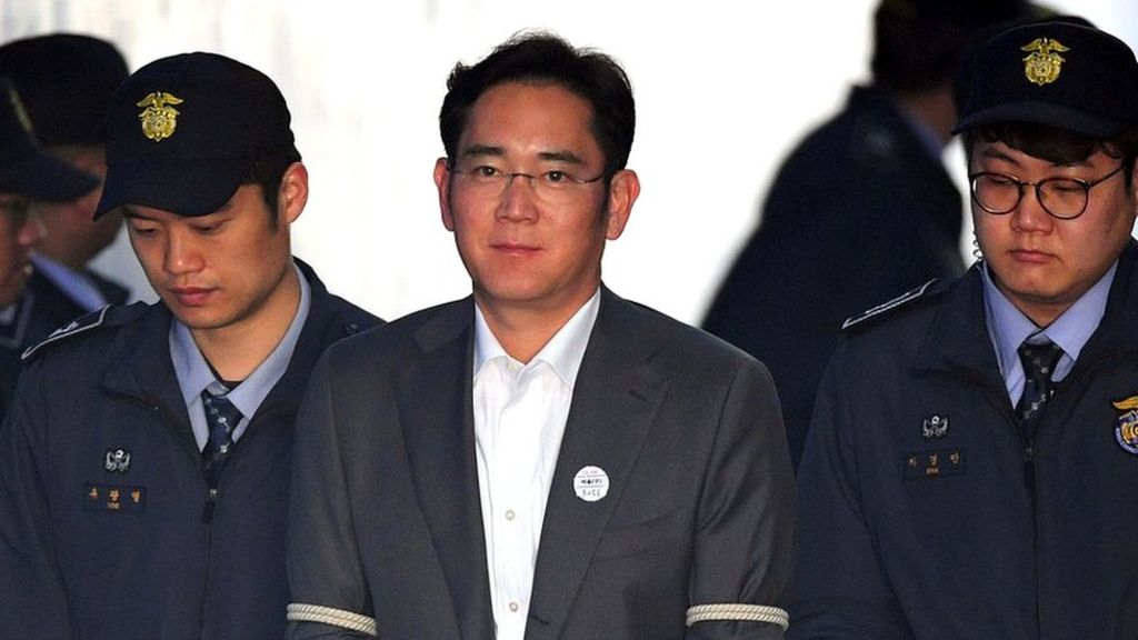 Samsung heir Lee Jae-yong jailed for corruption – news home Samsung heir Lee Jae-yong jailed for corruption – news home