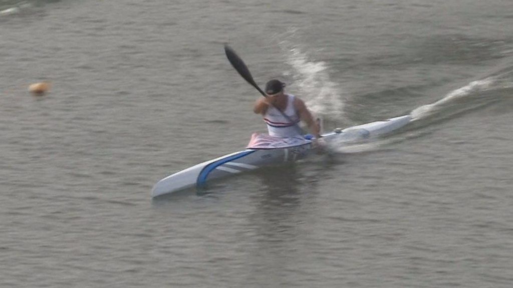 Liam Heath wins gold at Canoe Sprint World Championships - BBC Sport
