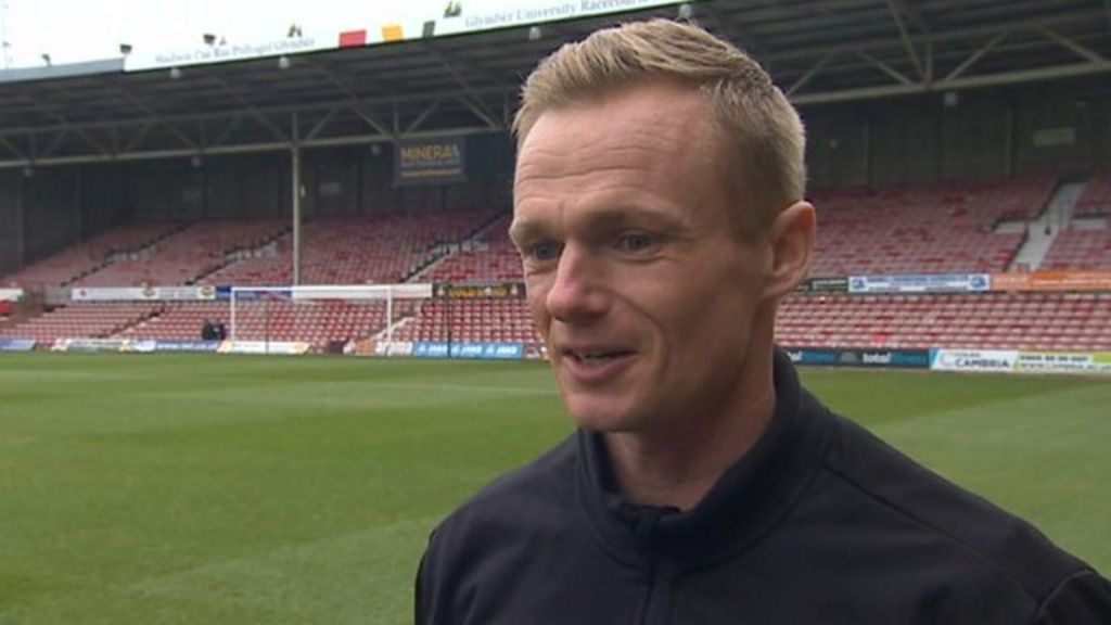 Dean Keates: New manager looking to take Wrexham forward - BBC Sport