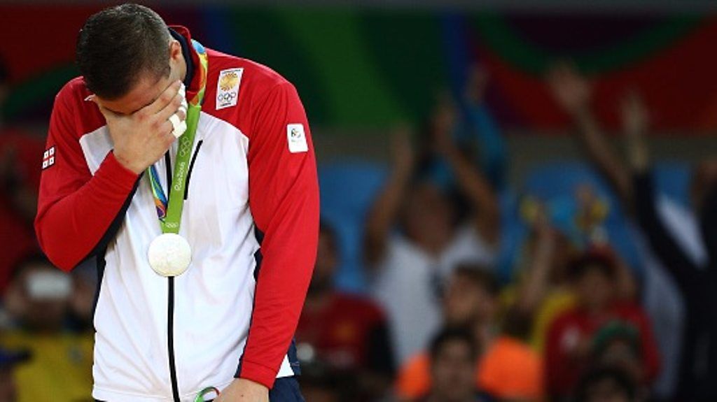 Rio 2016 Olympics: Tears on podium after judo final loss - BBC Sport