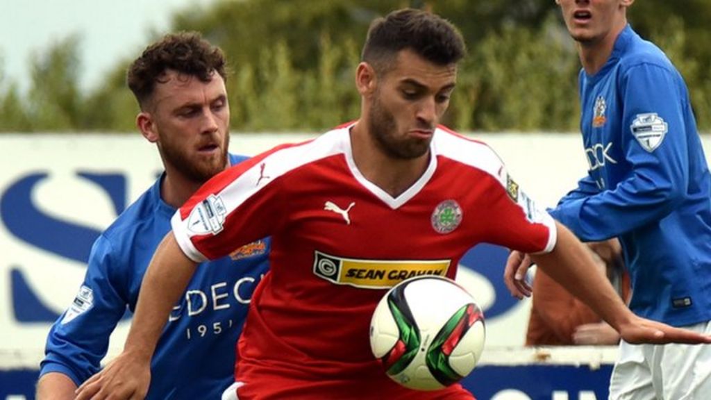 Irish Premiership: McDaid gives Reds win at Mourneview - BBC Sport