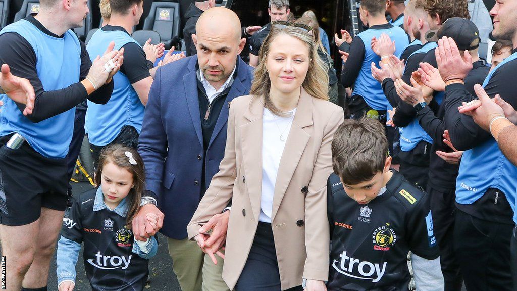 Premiership: Exeter Chiefs 22-21 Bristol Bears - Chiefs secure Heineken ...