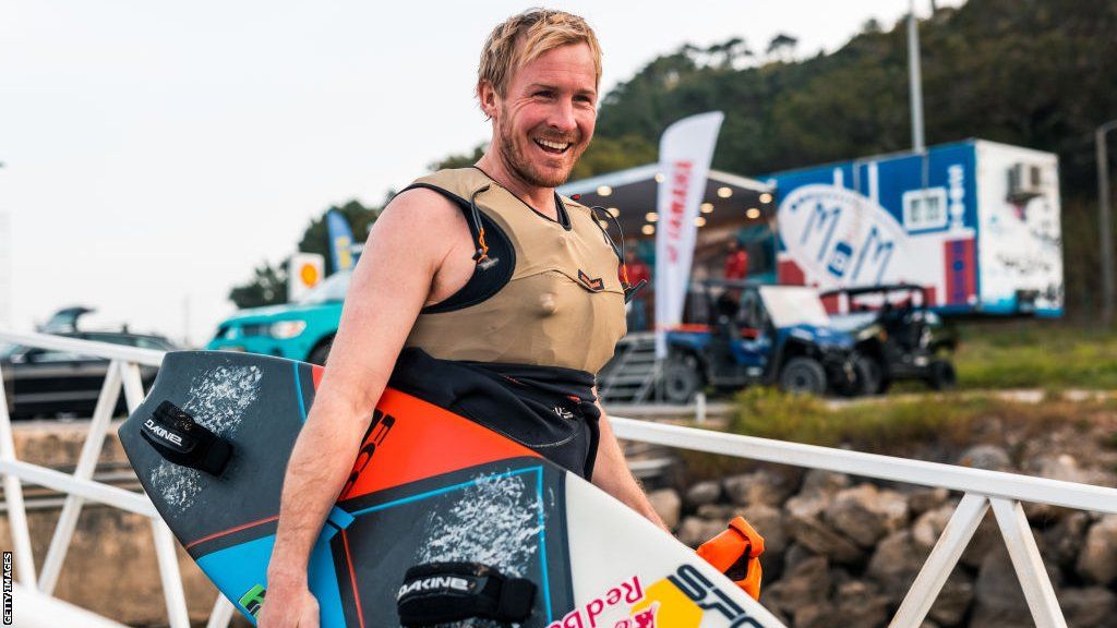 Nazare: Love and pain on the world's biggest wave - BBC Sport