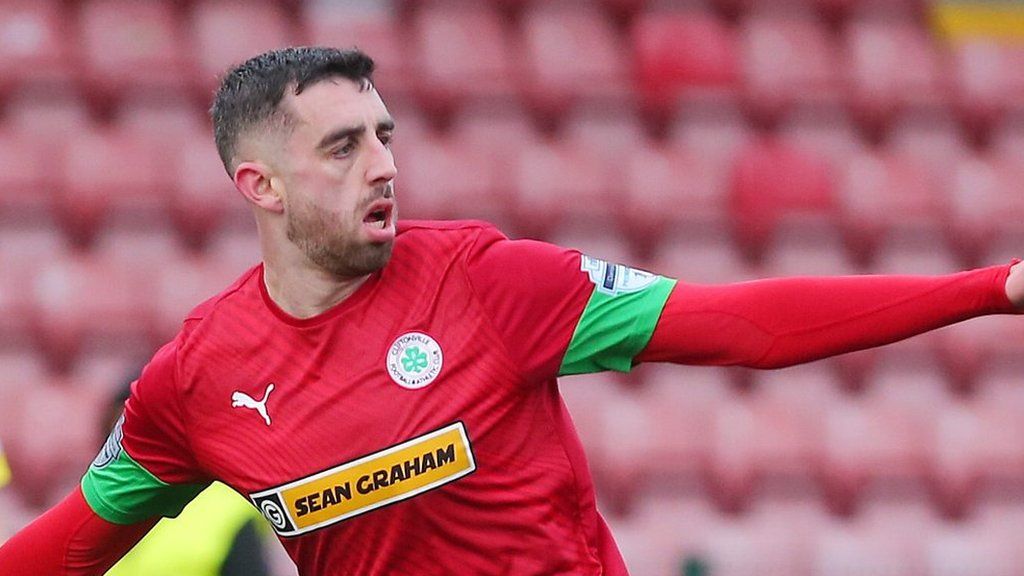 Irish Premiership: Gormley rescues point for Reds against Ballymena at ...
