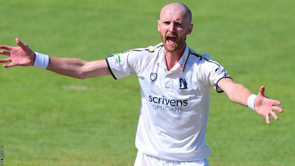 County Championship: Warwickshire complete three-day innings win over ...