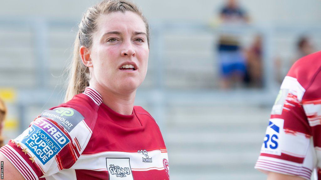 Vicky Molyneux: Wigan Warriors and England 'trailblazer' to receive RFL ...
