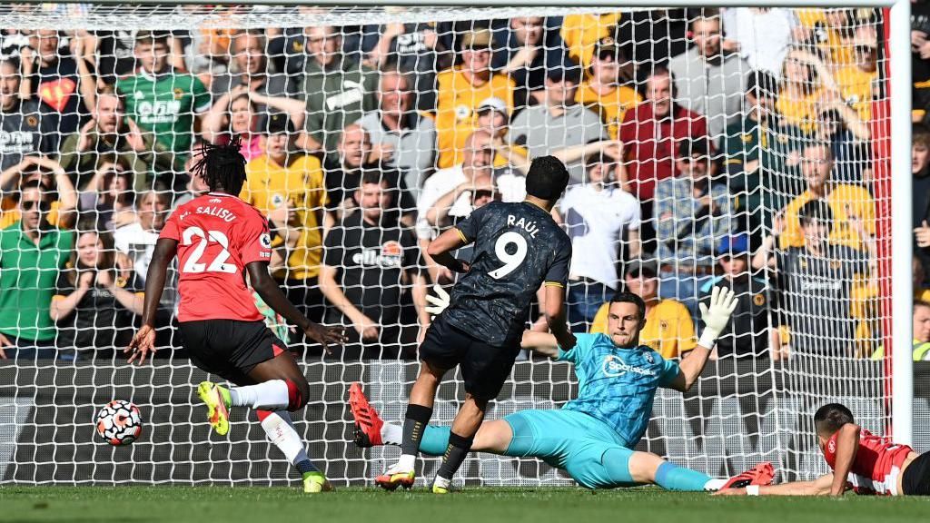 Southampton v Wolves: In pictures - BBC Sport