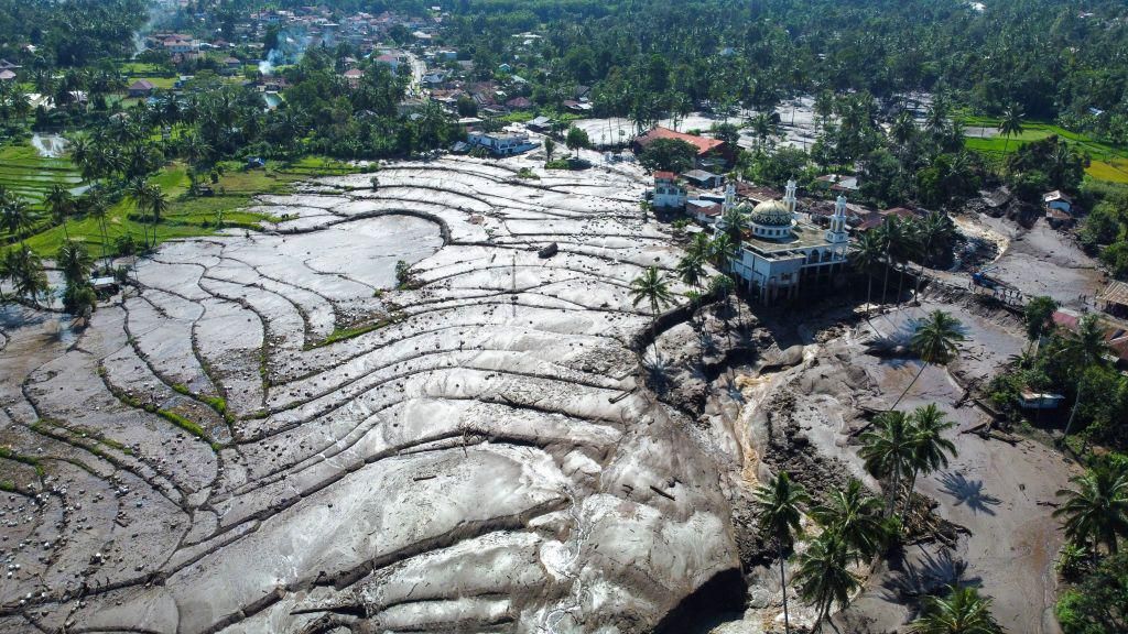 Mount Marapi Cold Lava: What is it and how has Sumatra been affected ...