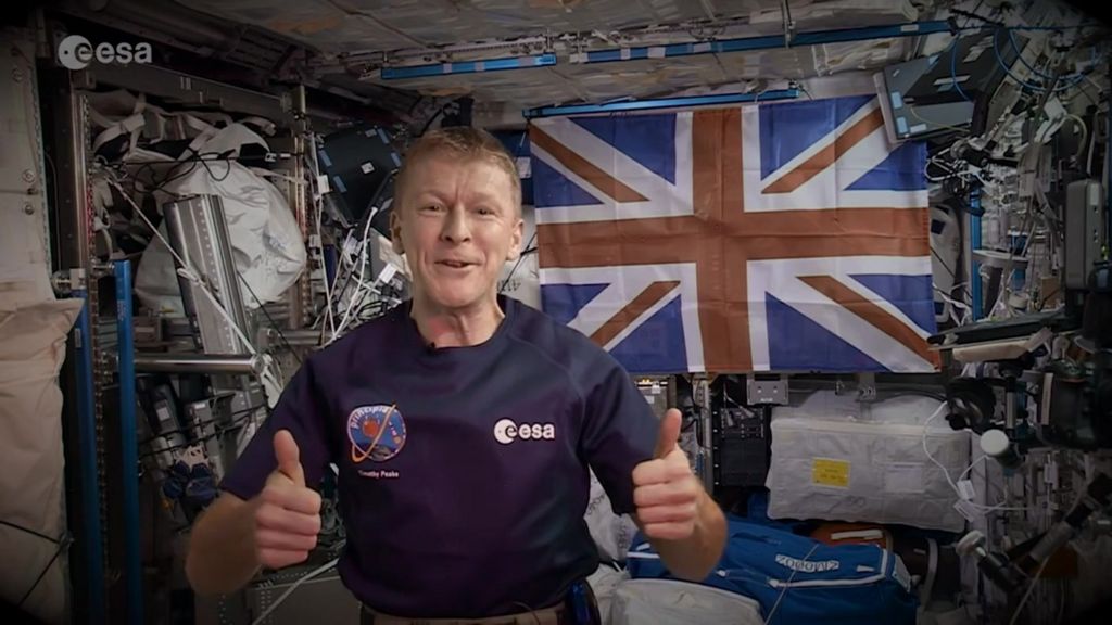 British astronaut Tim Peake is halfway through mission - BBC Newsround